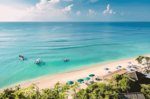 Pantai Thomas: Rute, Harga Tiket, dan Daya Tarik - BAMS